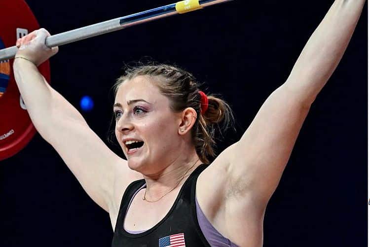 PANORAMA: U.S. weightlifting star Reeves takes Worlds 71 kg gold; Lake ...