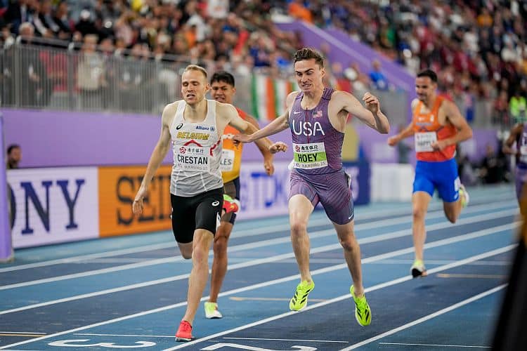 ATHLETICS: U.S. sweeps relays, Hoey and Bryant claim golds on way to 16 ...